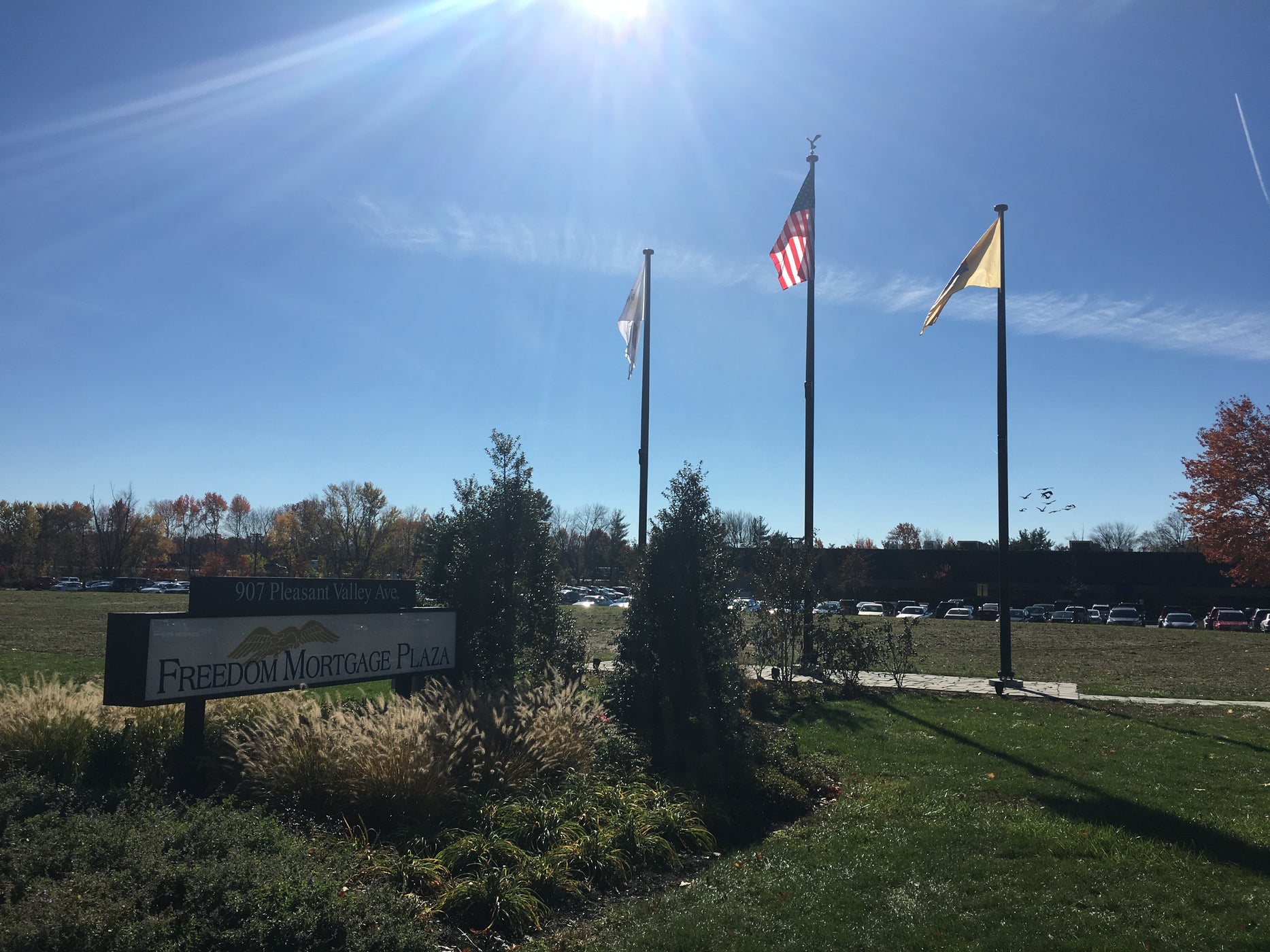 Automatic Aluminum Flagpole | Dusk-to-Dawn Operation | Made in USA ...