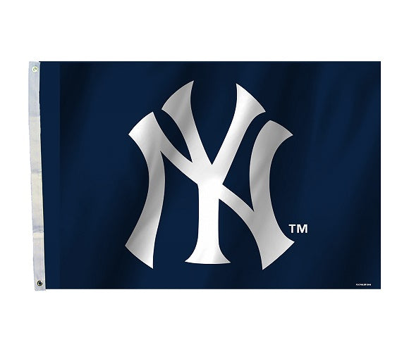 New York Yankees Flags for Sale - Officially Licensed - Flagman ...